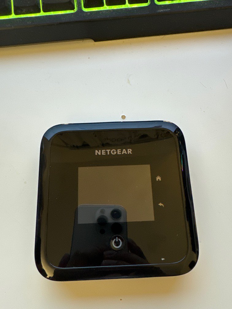 Mr5200 5G Router, 電腦＆科技, 電腦周邊及配件, Wifi及上網相關產品 - Carousell