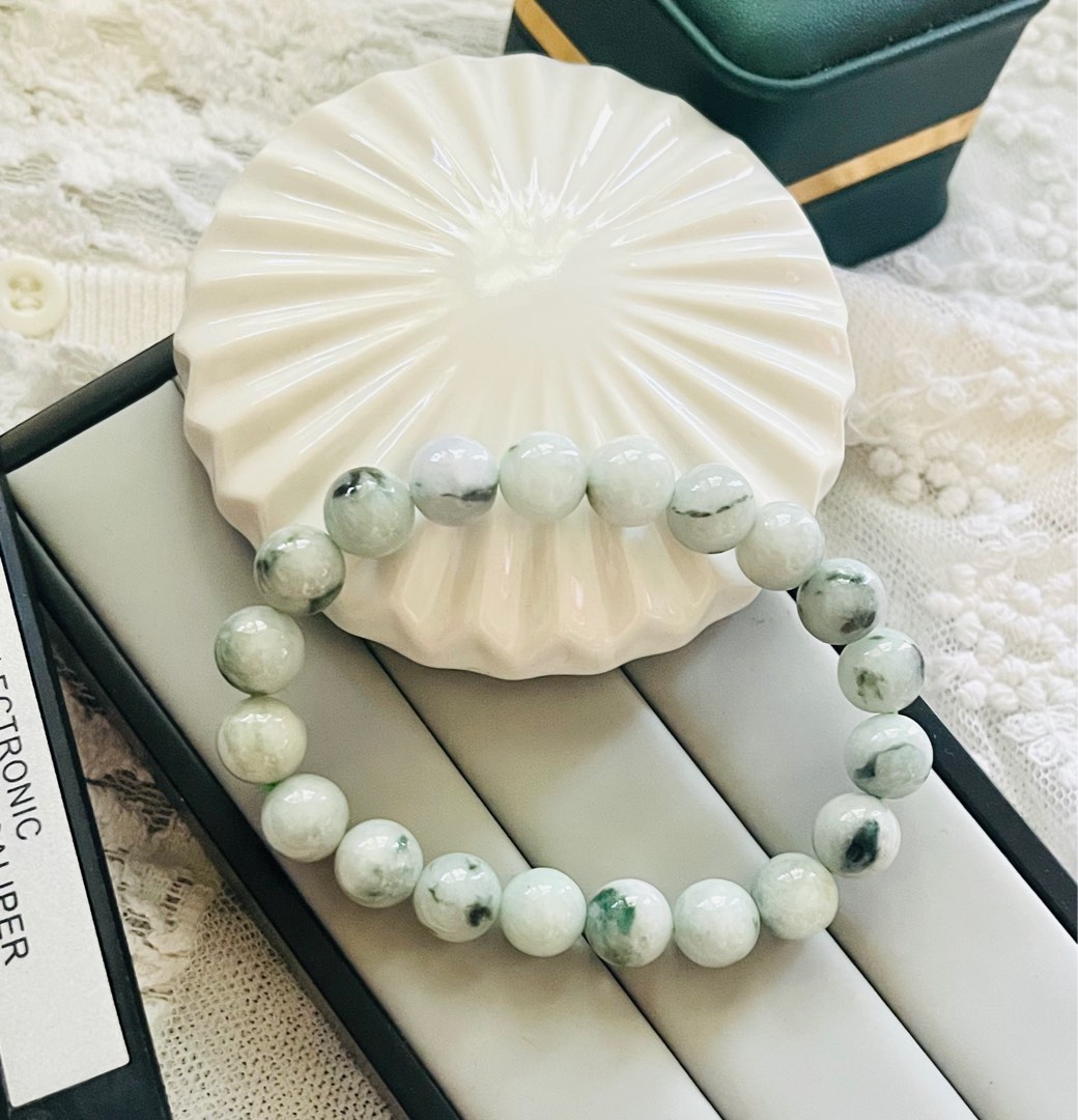 Natural Grade A Jadeite Jade 10mm with floating flowers, Women's ...