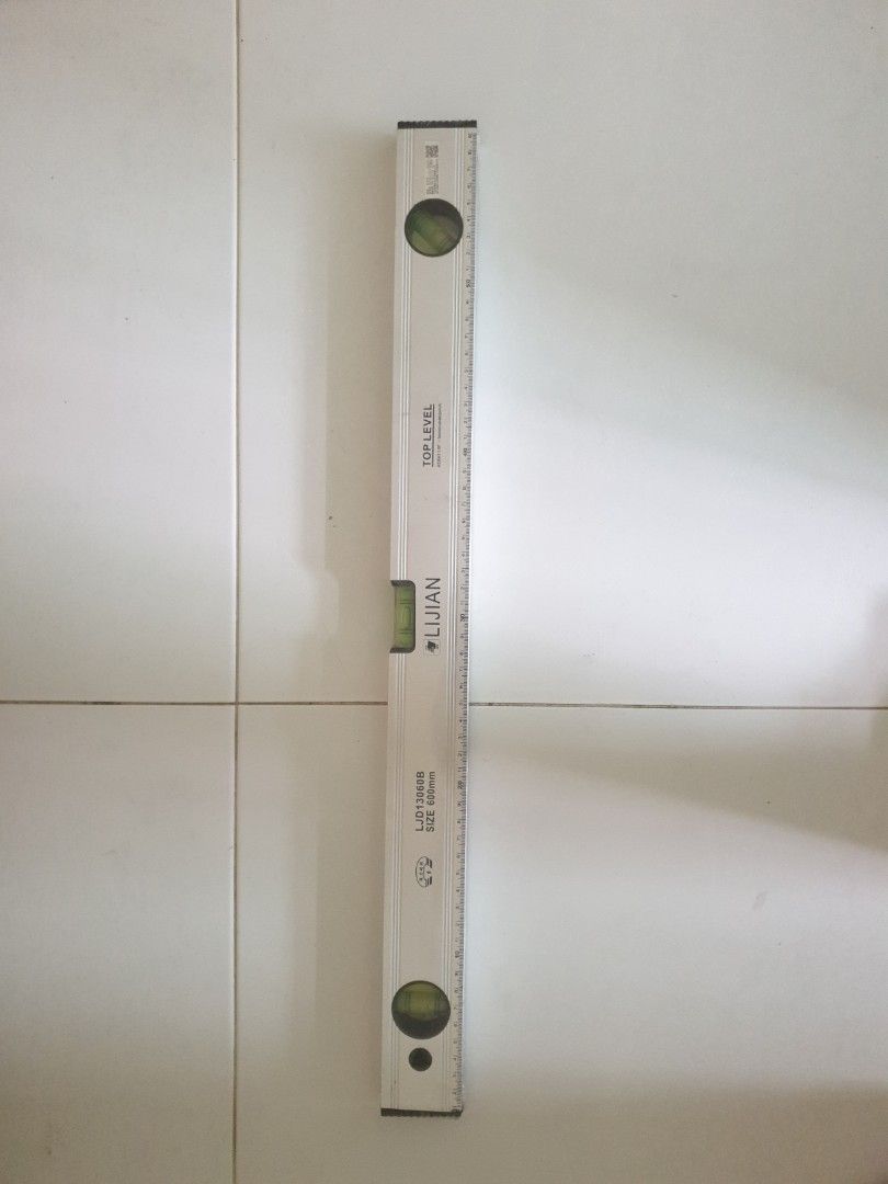 New 600mm magnetic water lever ruler, Furniture & Home Living, Home ...