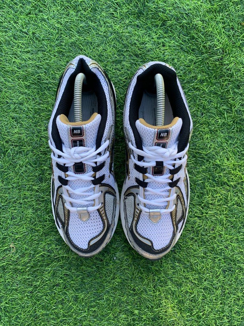 New Balance 1906r Metallic Gold, Men's Fashion, Activewear on Carousell