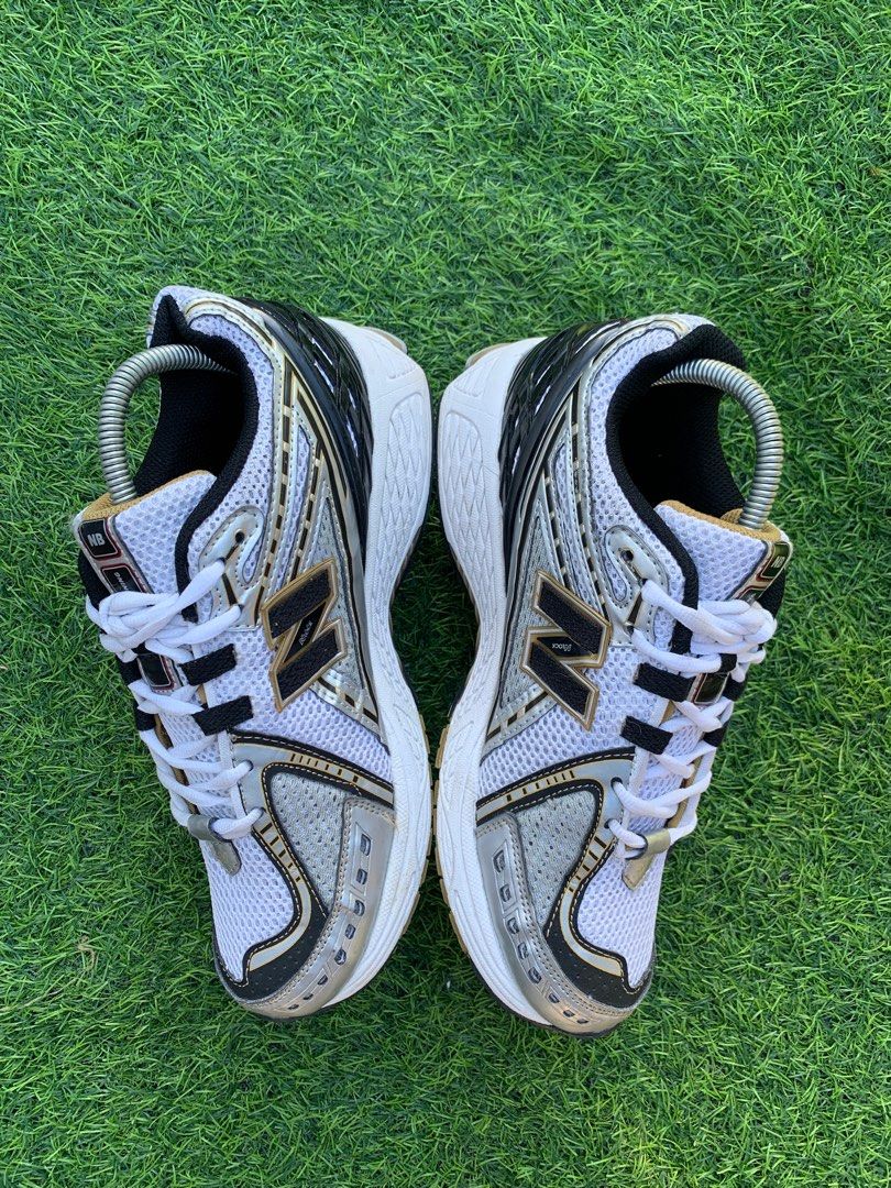 New Balance 1906r Metallic Gold, Men's Fashion, Activewear on Carousell