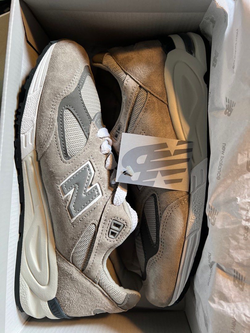 New balance 990V2/GY2, Men's Fashion, Footwear, Sneakers on Carousell