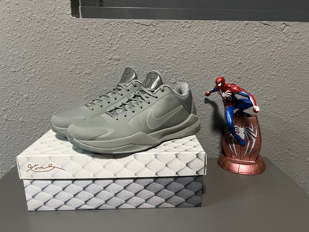 Nike Kobe 5 FTB US8.5, Men's Fashion, Footwear, Sneakers on Carousell