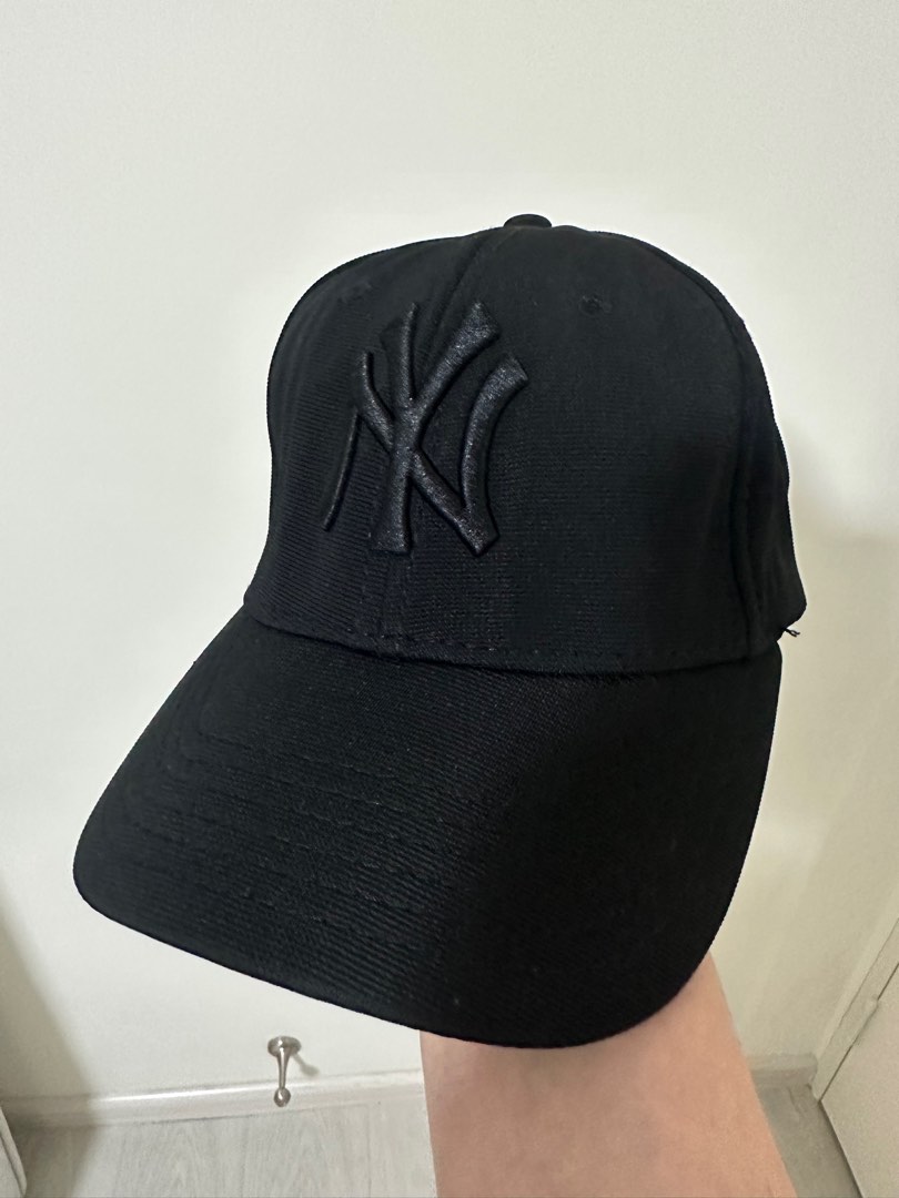 NY cap, Men's Fashion, Watches & Accessories, Caps & Hats on Carousell