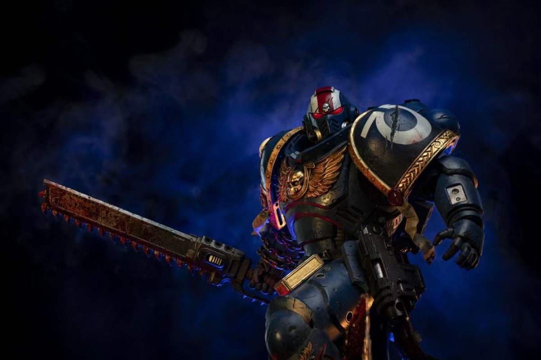 【PRE-ORDER】WETA Workshop - Warhammer 40K - Lieutenant Titus Resin ...