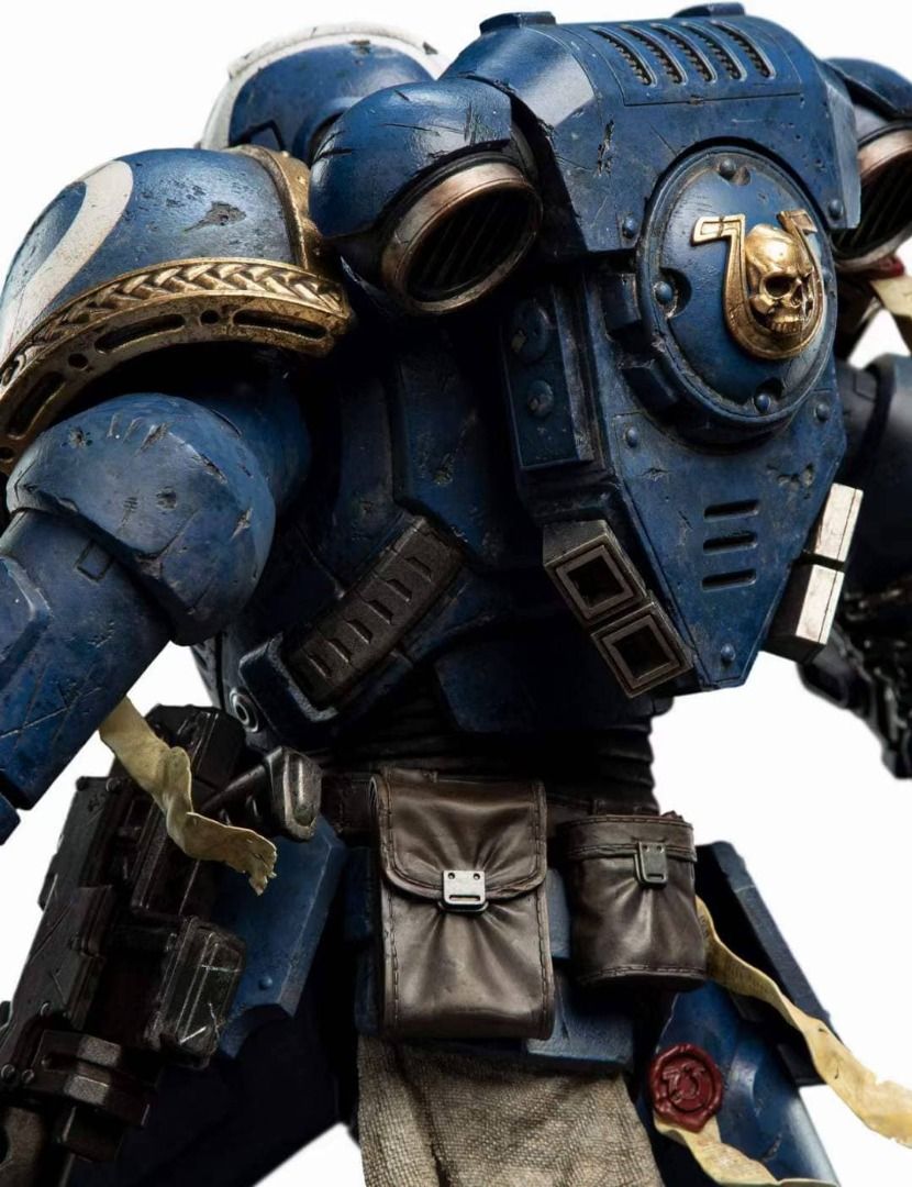 【PRE-ORDER】WETA Workshop - Warhammer 40K - Lieutenant Titus Resin ...