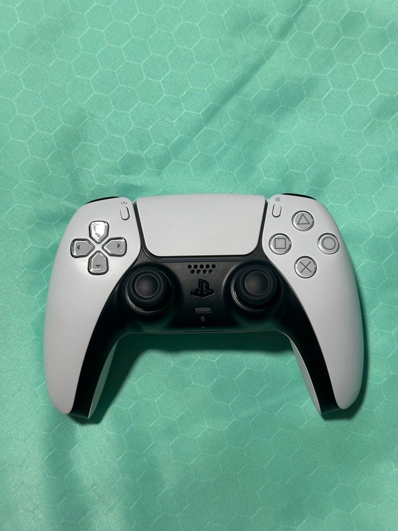 PS5 Dualsense Controller - White, Video Gaming, Gaming Accessories ...