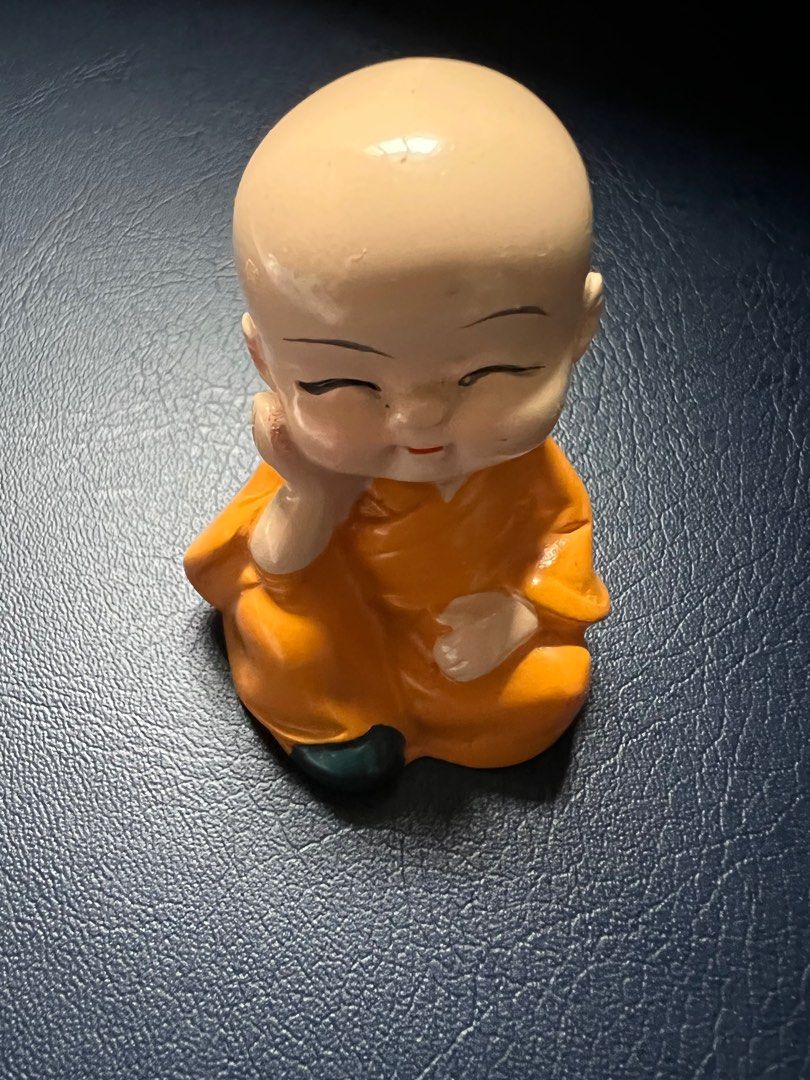 Resin Cat (quartz/stone), obsidian Ironman, toad, monk, Women's Fashion ...