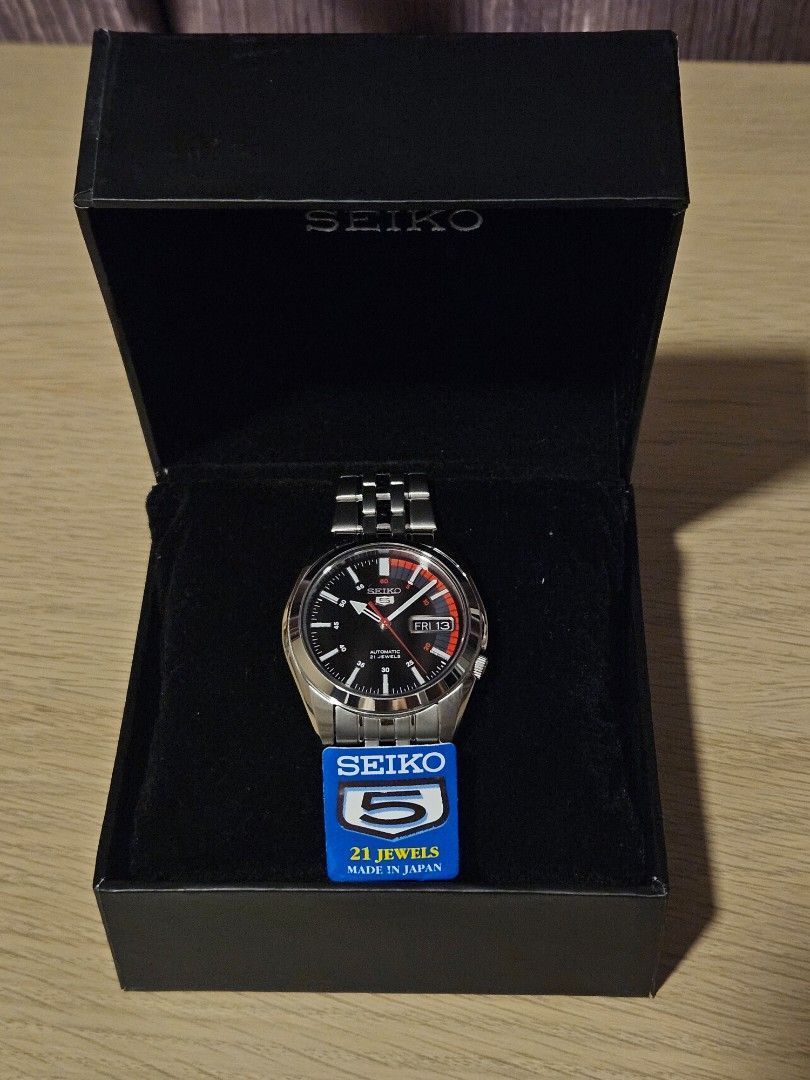 Seiko 5 Speed racer automatic SNK375P1, Men's Fashion, Watches ...