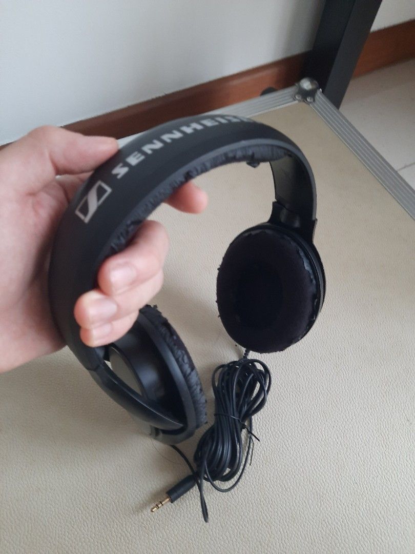 Sennheiser HD206 Headphones, Audio, Headphones & Headsets on Carousell