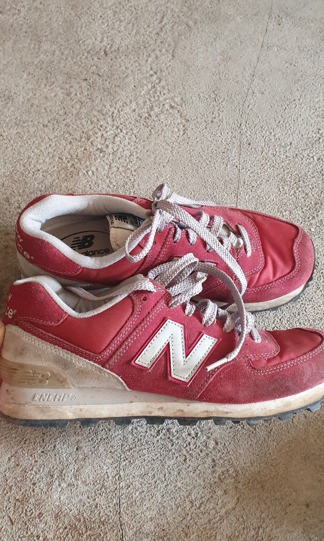 Sepatu New Balance Classic 574, Fesyen Pria, Sepatu , Sneakers di Carousell