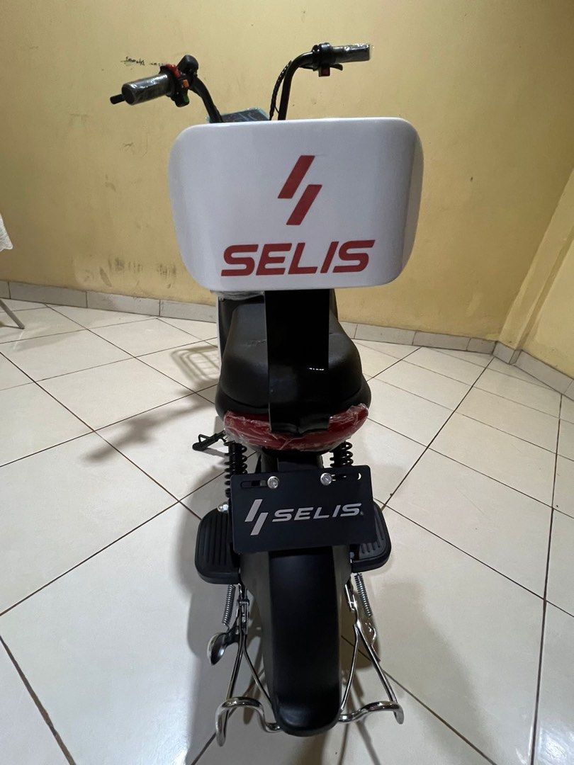 SEPEDA LISTRIK SELIS MASIH BARU, Motor di Carousell