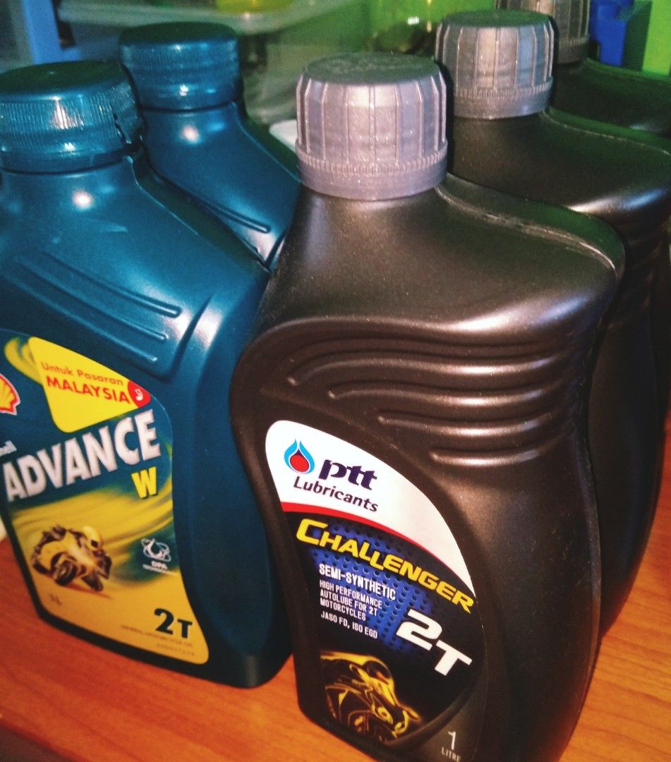Shell 2T Motorcycle Oil, Motorcycles, Motorcycle Accessories on Carousell