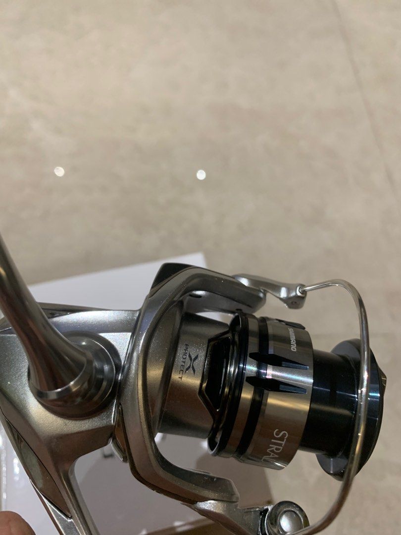 Shimano Stradic 1000 HG, Sports Equipment, Fishing on Carousell