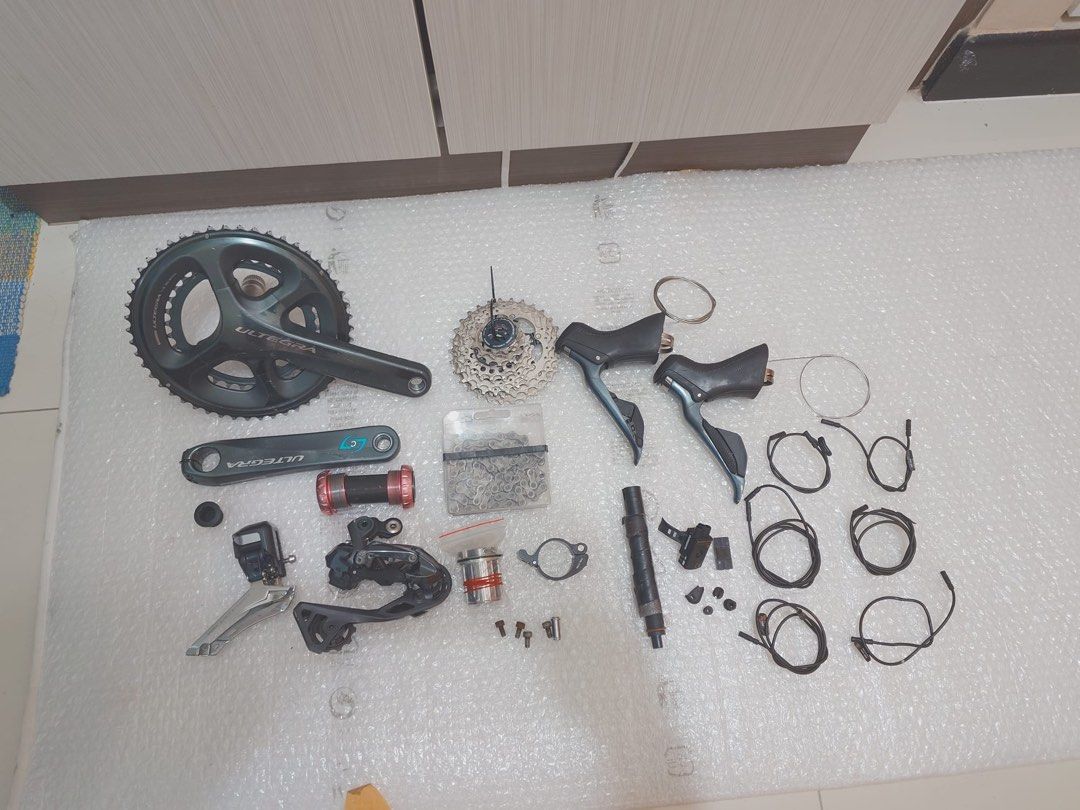 Shimano Ultegra Di2 R8050 Rim Brake with power meter crank, Sports ...