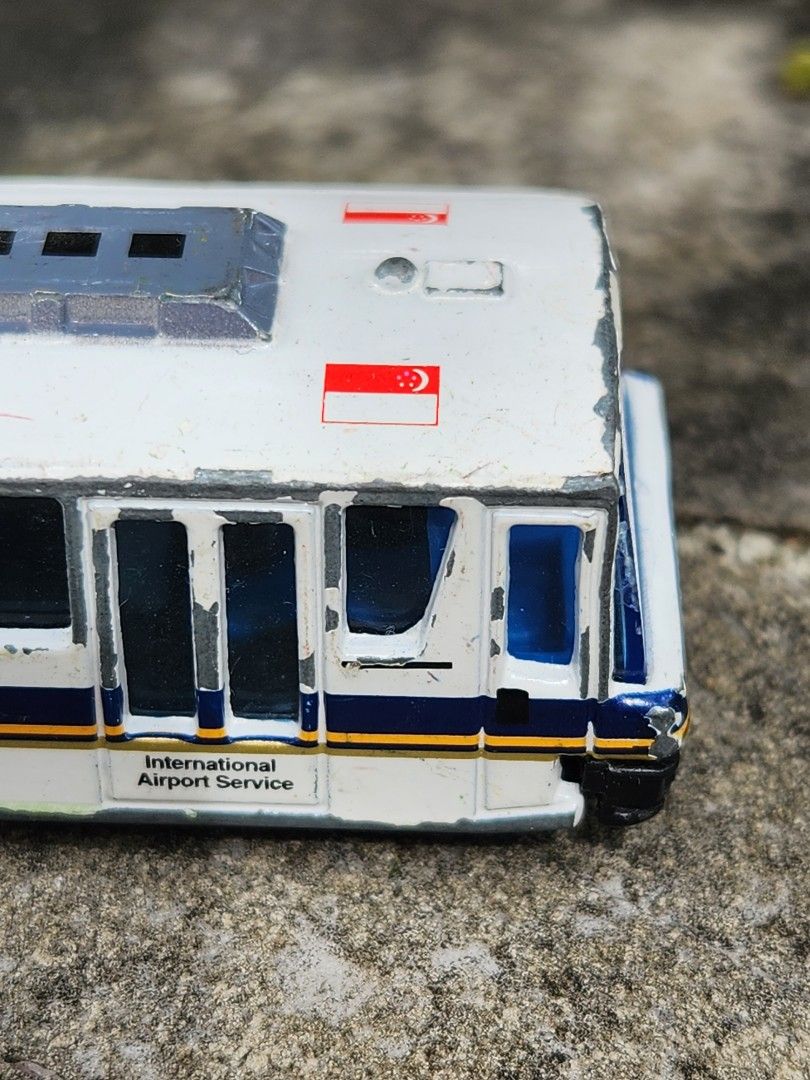 Singapore Airport vintage terminal bus, Hobbies & Toys, Toys & Games on ...