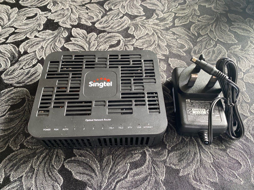 SingTel modem and router, Computers & Tech, Parts & Accessories ...