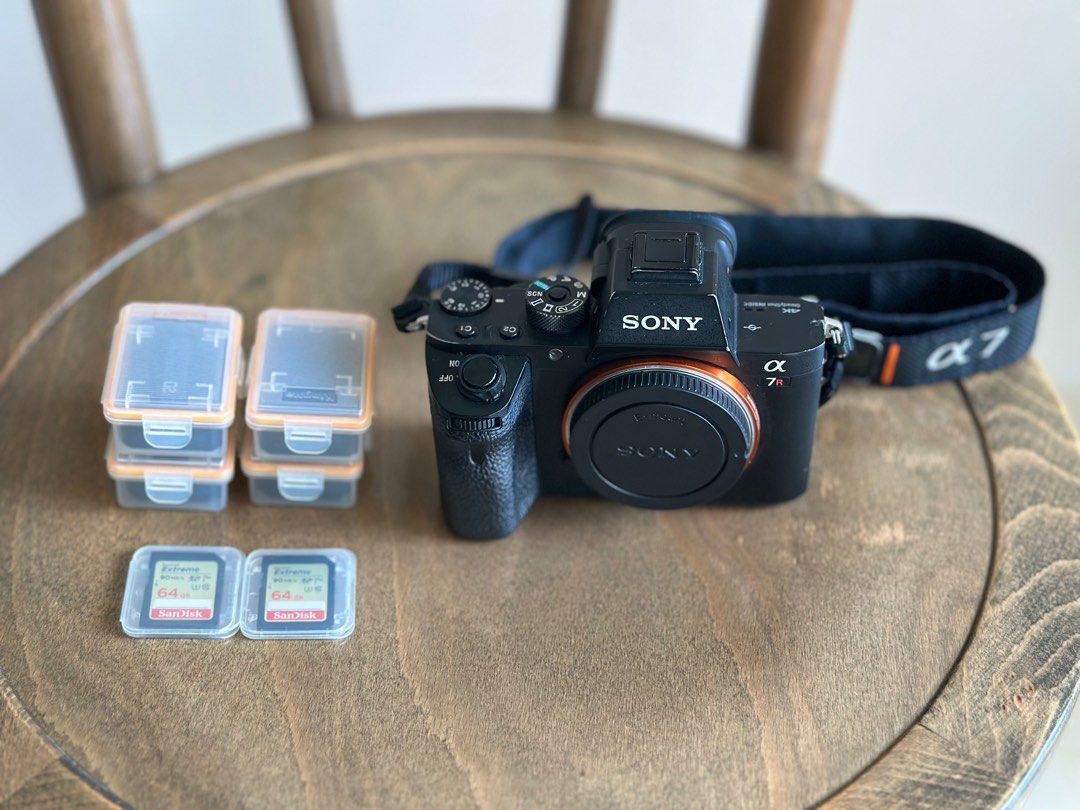 Sony A7R II / A7R2 camera body, Photography, Cameras on Carousell