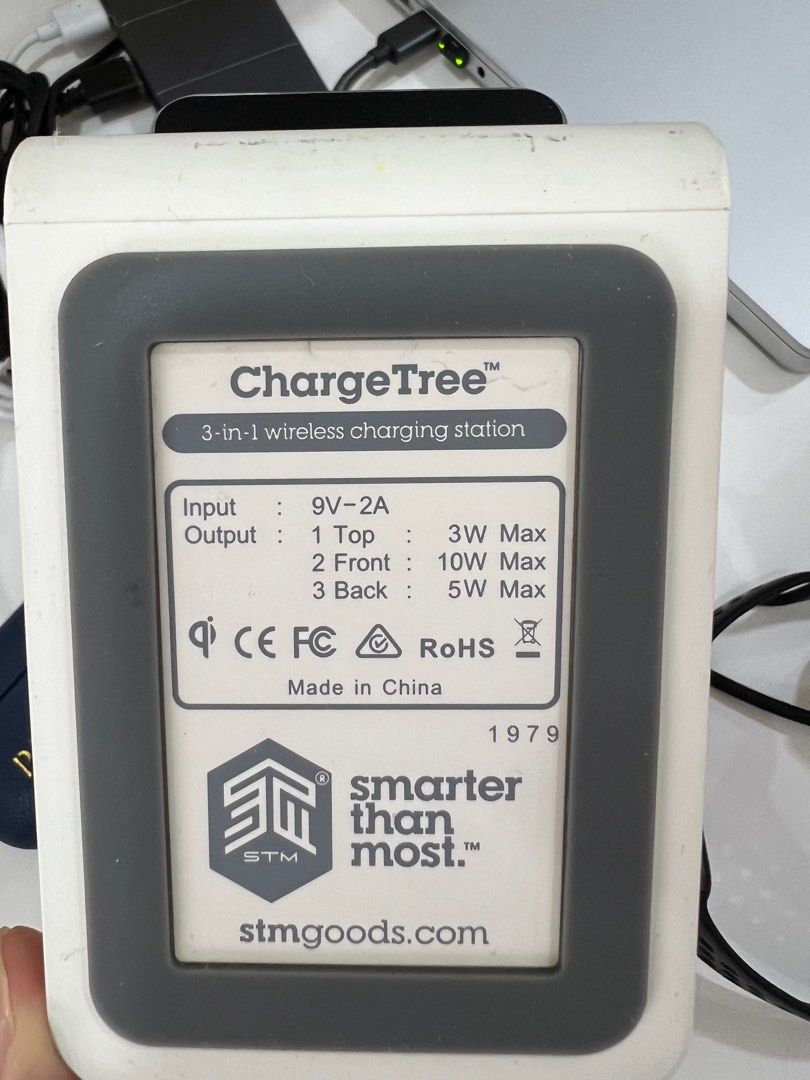 STM ChargeTree 3-in-1 Wireless Charger (Apple), Mobile Phones & Gadgets ...