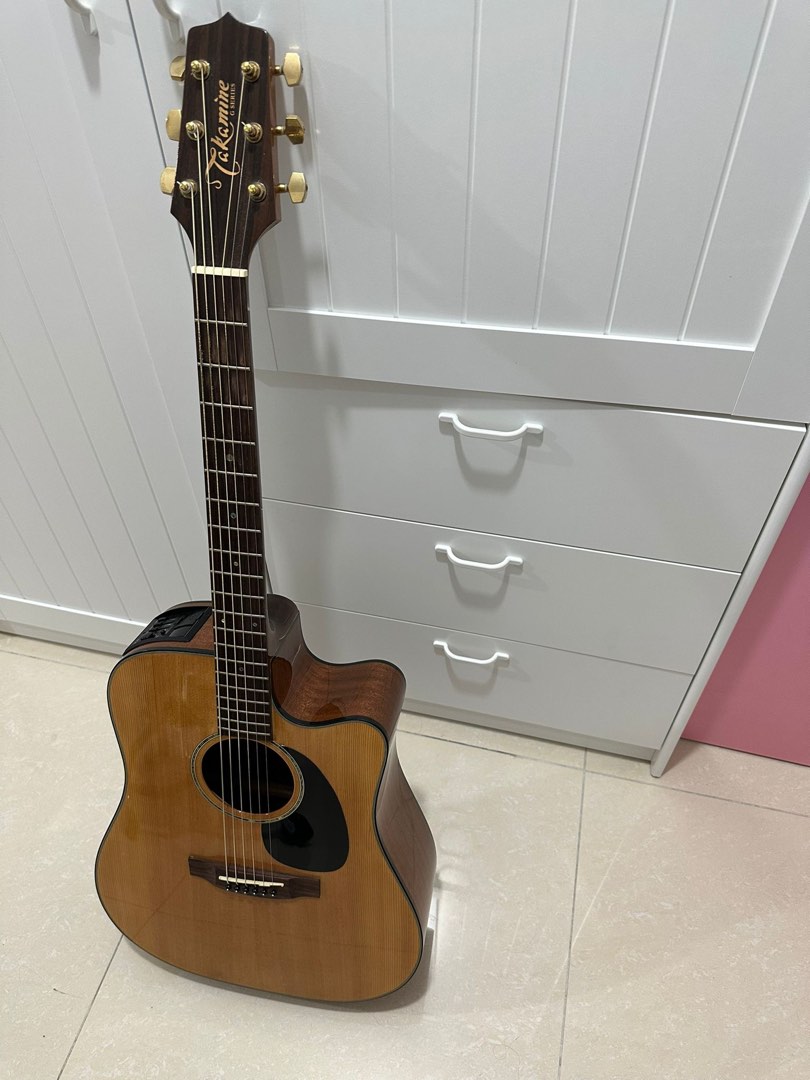 Takamine G Series Acoustic Guitar , 興趣及遊戲, 音樂、樂器 & 配件, 樂器 - Carousell