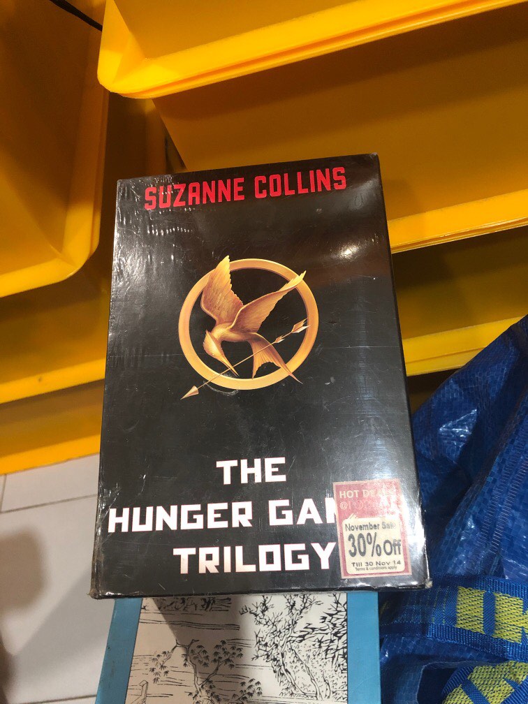 The Hunger Games Trilogy, Hobbies & Toys, Books & Magazines, Storybooks ...