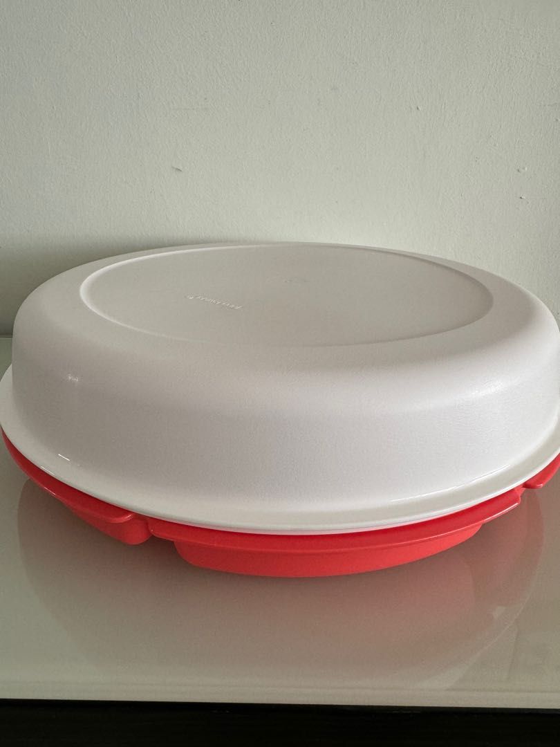Tupperware large serving centre, Furniture & Home Living, Kitchenware ...