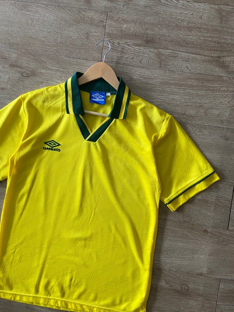 Umbro Retro Jersey , Men's Fashion, Tops & Sets, Tshirts & Polo Shirts ...