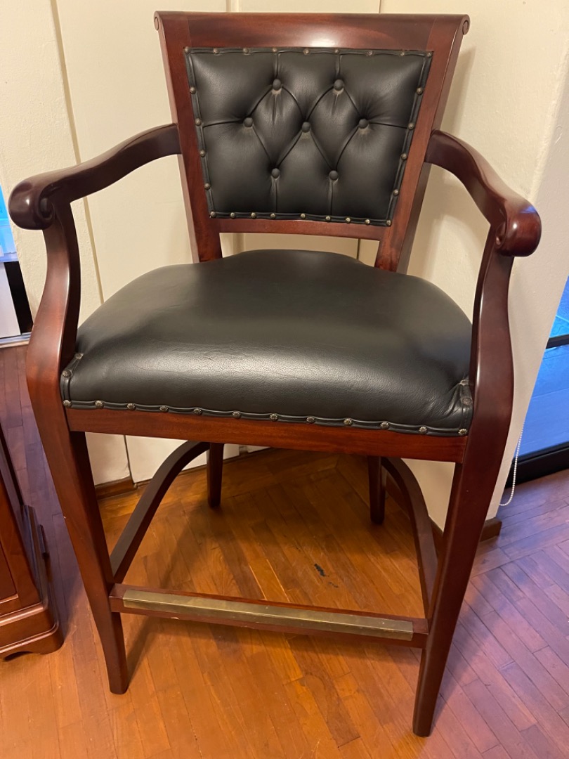 Vintage shoe polishing chair, Furniture & Home Living, Furniture ...