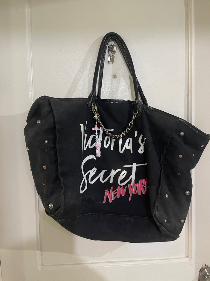 VS Totebag, Women's Fashion, Bags & Wallets, Tote Bags on Carousell