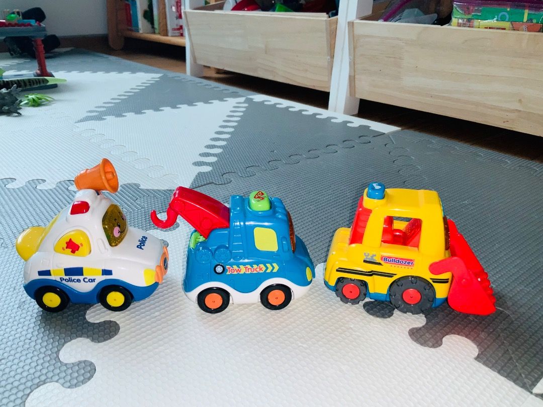Vtech Go! 3 vehicles: Ambulance, Tow Truck and Excavator, Hobbies ...