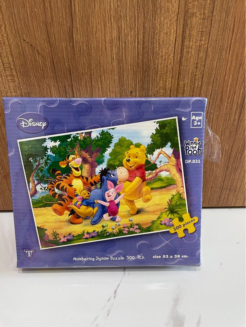 Winnie the Pooh puzzle, Hobbies & Toys, Toys & Games on Carousell