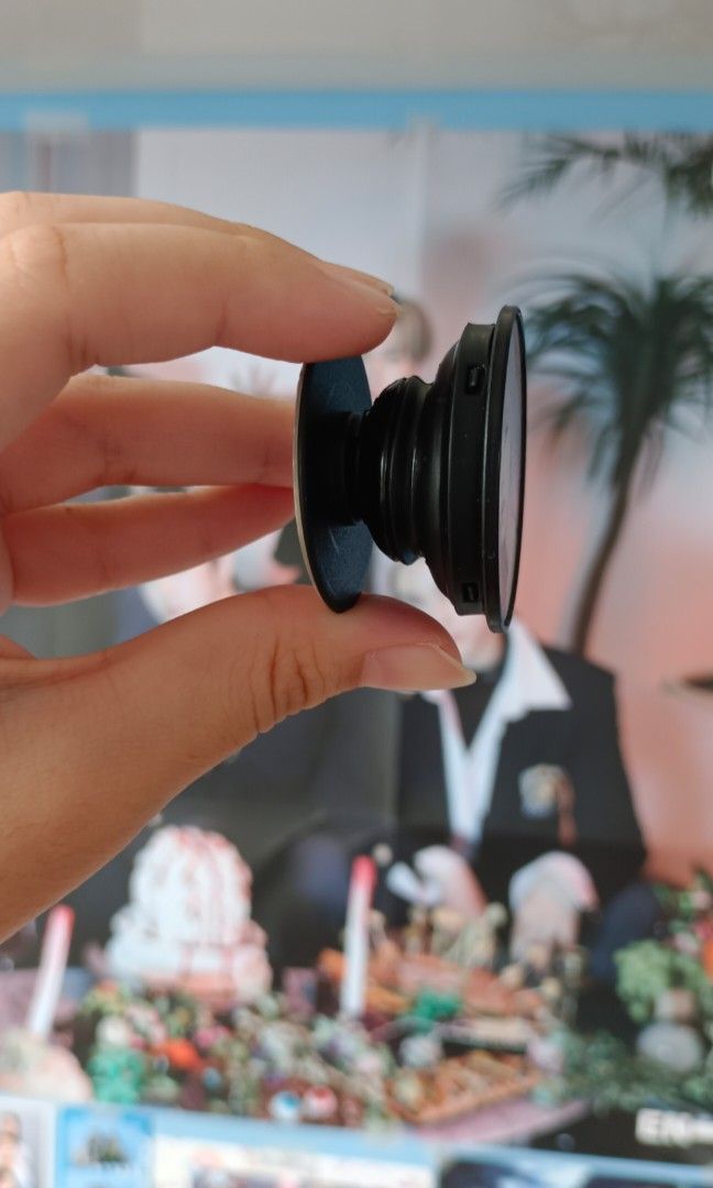 『WTS BlackPink Lisa Popsocket』, Hobbies & Toys, Memorabilia ...