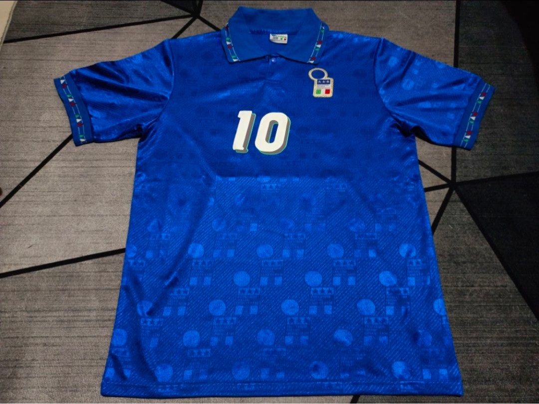 #10 Roberto Baggio ITALY 1993/94 World Cup DIADORA soccer/football ...
