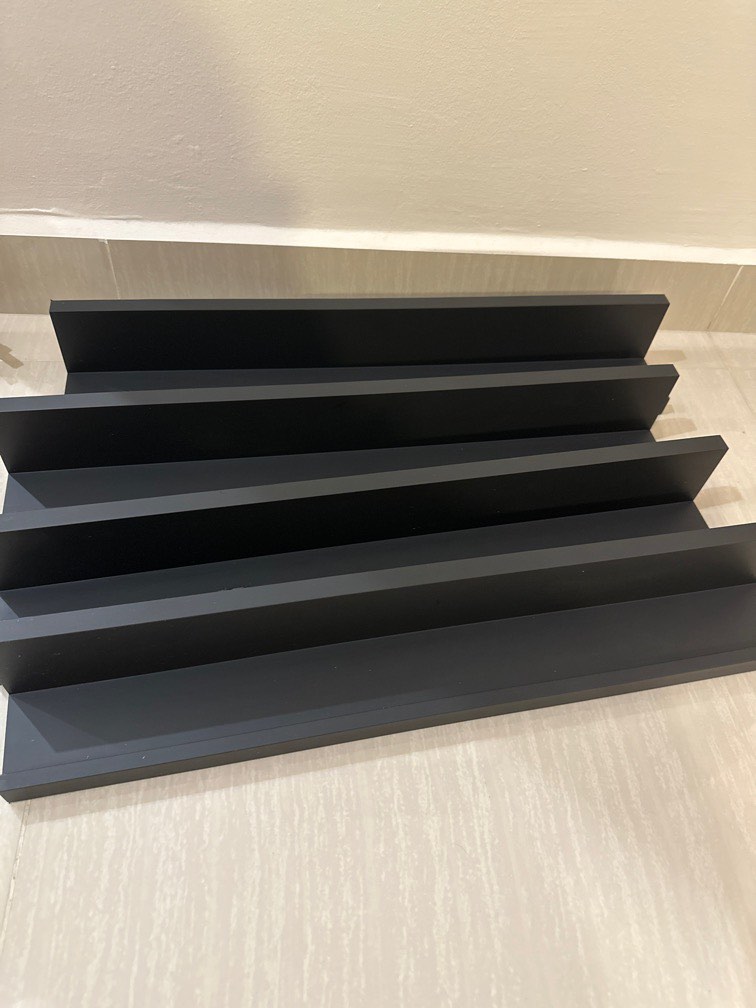 3M command Picture ledge, Furniture & Home Living, Home Decor, Wall ...