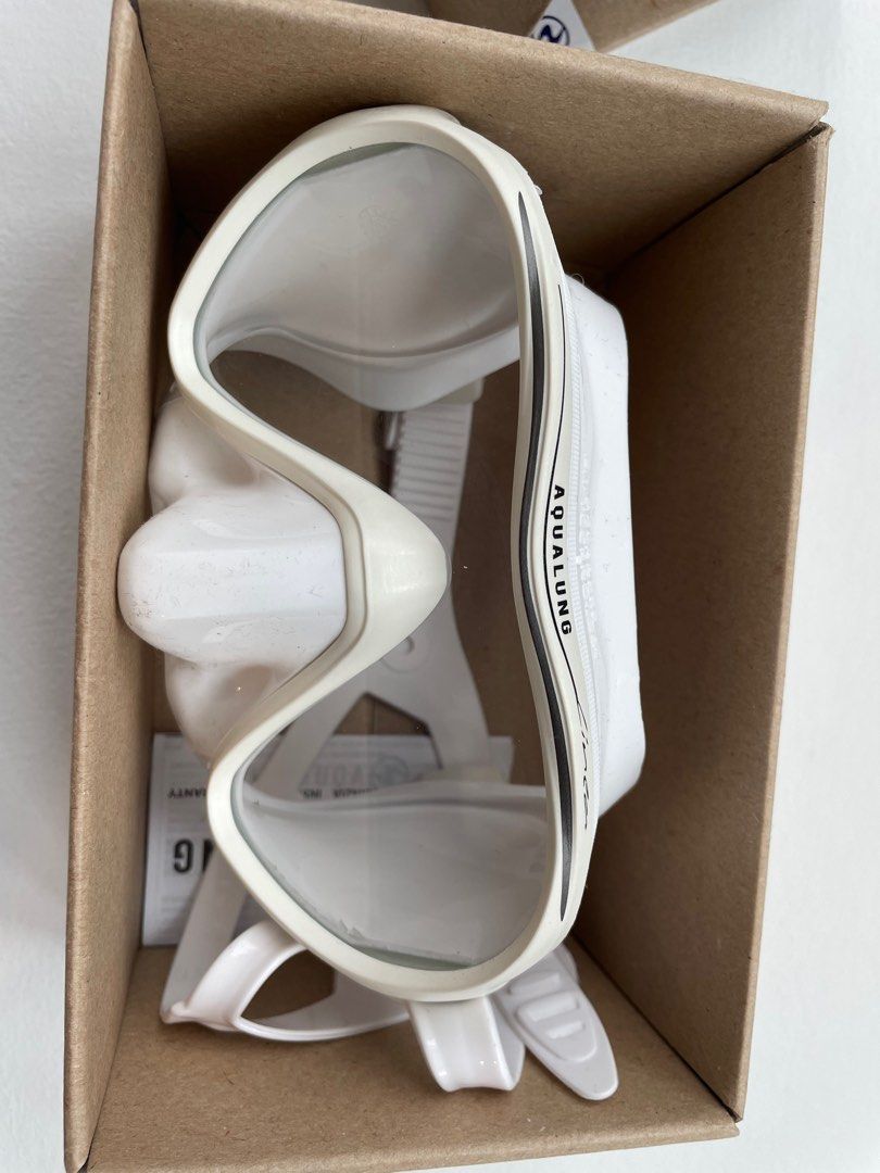 Aqualong White Diving Mask, Women's Fashion, Swimwear, Bikinis ...
