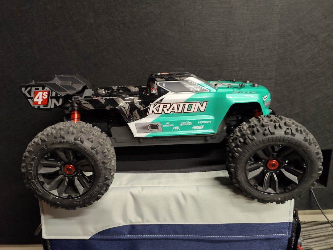 Arrma Kraton 4S V2 with upgraded SPEKTRUM TX/RX, Hobbies & Toys, Toys & Games on Carousell