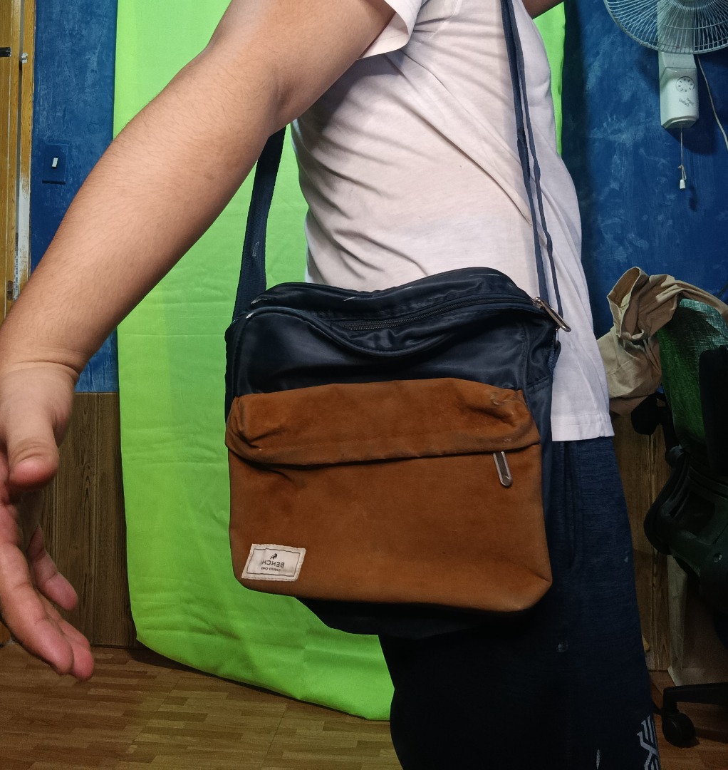 Bench Limited Edition Sling Bag, Men's Fashion, Bags, Sling Bags on ...