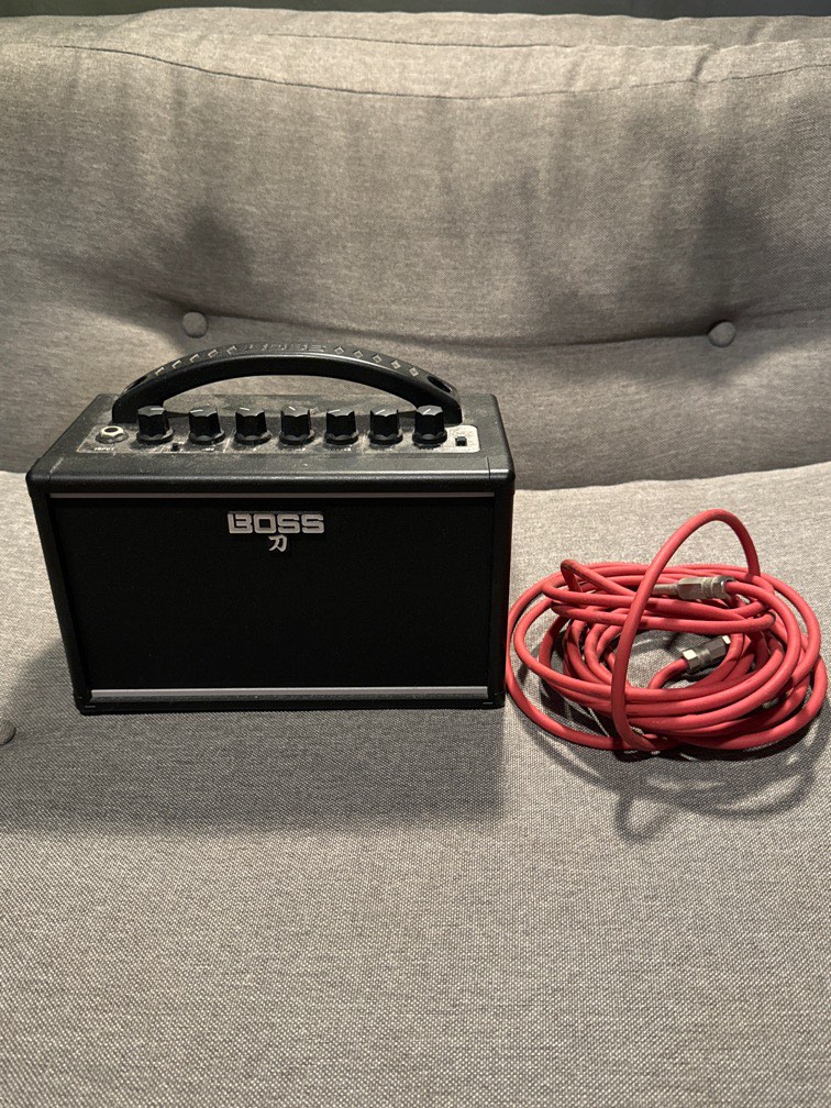 Boss Katana Mini Amp w Cable, Hobbies & Toys, Music & Media, Musical ...