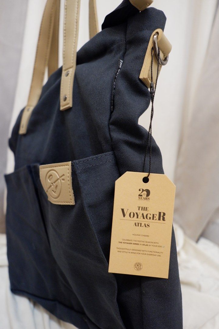 CBTL Limited Edition Tote Voyager Bag Coffee Bean, Women's Fashion ...