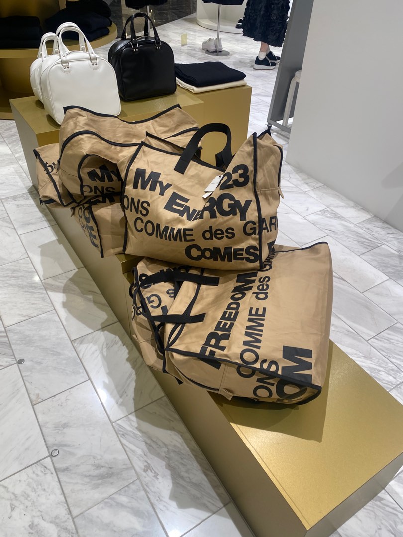 Cdg bag, 女裝, 手袋及銀包, 手拿包 - Carousell