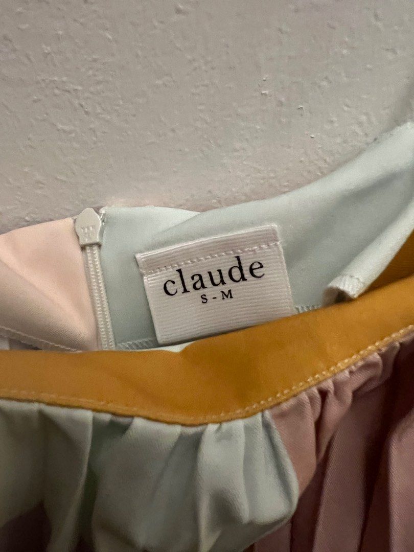 Claude Top, Women's Fashion, Tops, Blouses on Carousell