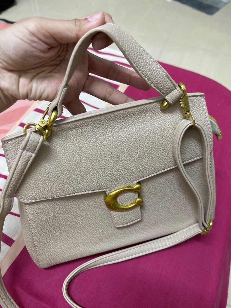 Coach Gred Super A, Women's Fashion, Bags & Wallets, Cross-body Bags on ...