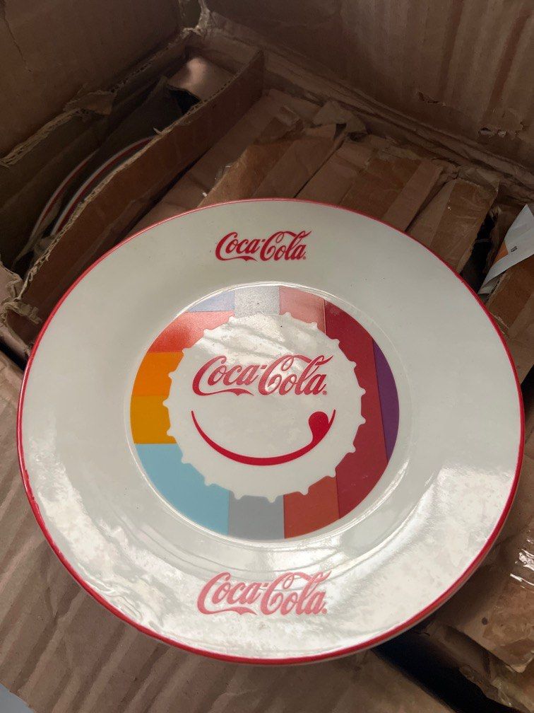 Coca Cola plates 2 designs, Hobbies & Toys, Memorabilia & Collectibles ...