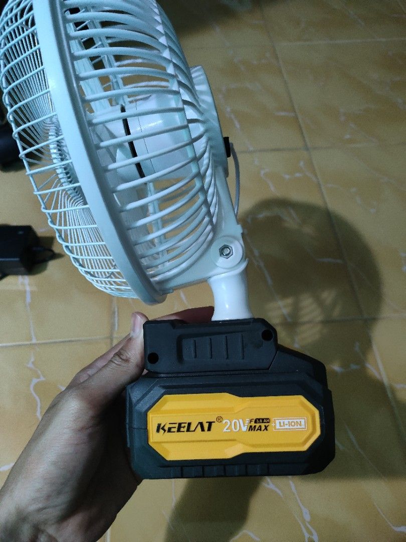 Cordless mini Fan keelat K12 (used) (in warranty), Auto Accessories on Carousell