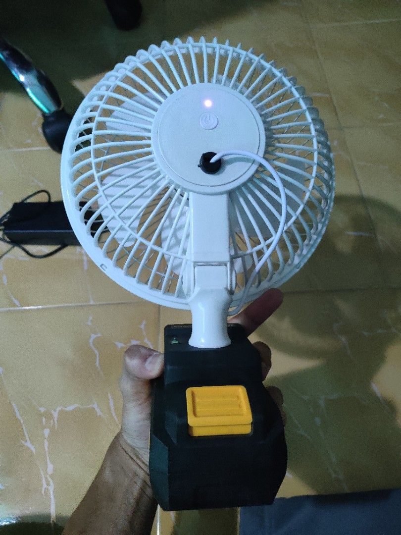Cordless mini Fan keelat K12 (used) (in warranty), Auto Accessories on Carousell