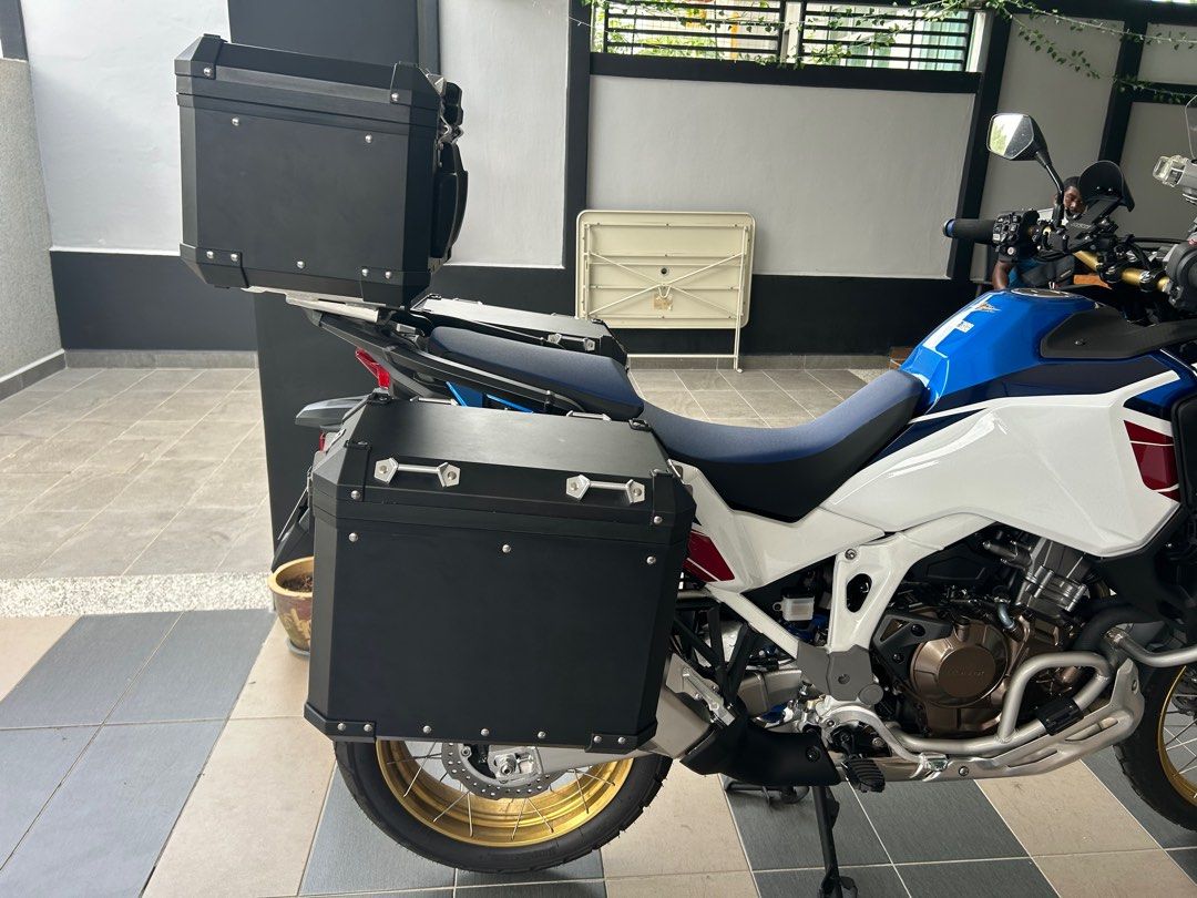 (Above 2018) CRF1100 Aluminium top box and Aluminium side panniers ...