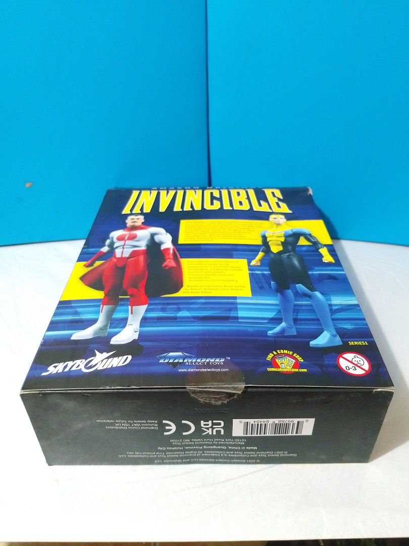 Diamond Select Toys Invincible (Amazon Original) Mark Grayson Action ...