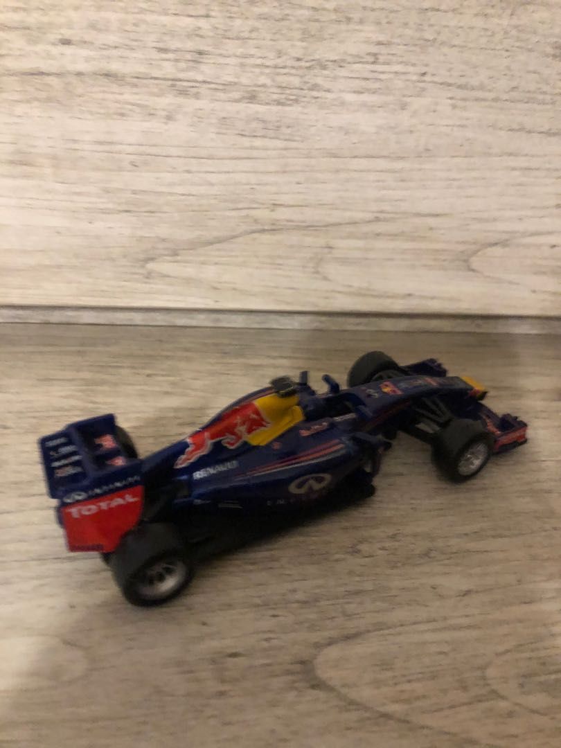 F1 Infinity Red Bull Racing RB10 1/32, Hobbies & Toys, Toys & Games on ...