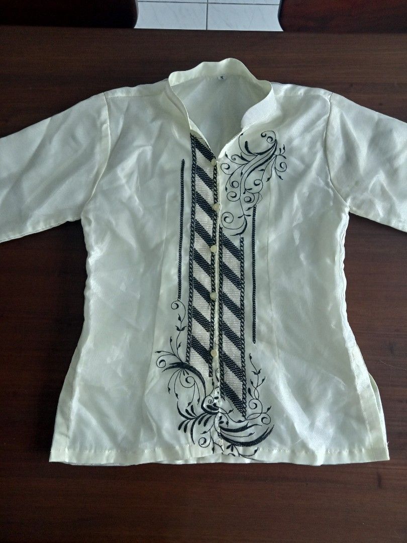 Filipiniana Top, Women's Fashion, Tops, Blouses on Carousell