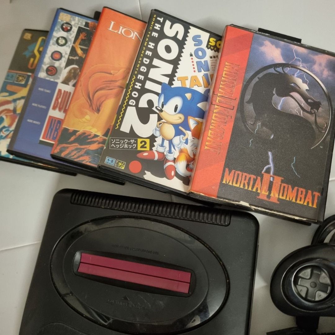 free delivery - Vintage Sega Mega Drive 2, great as a display piece ...